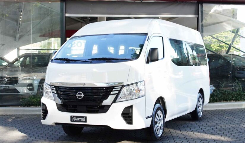 NISSAN URVAN 2026 PASAJEROS - FAI Autos